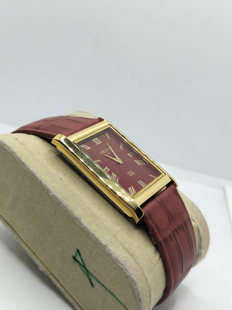 Vintage Seiko Quartz Watch Red Dial for Men Wrist Watch Rare - Etsy