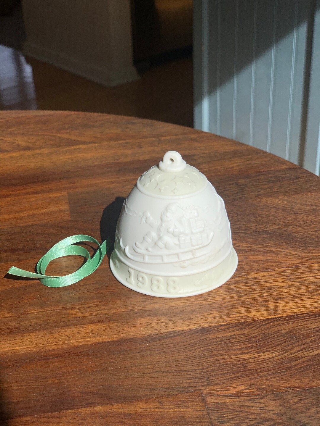 Lladro Christmas Bell 1988 - Depicting Santa, Sleigh and Reindeer ...