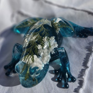 Frog, Resin Frog - Etsy