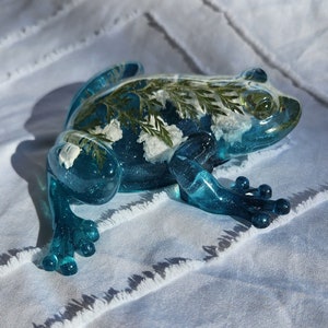 Frog, Resin Frog - Etsy