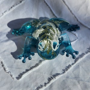 Frog, Resin Frog - Etsy