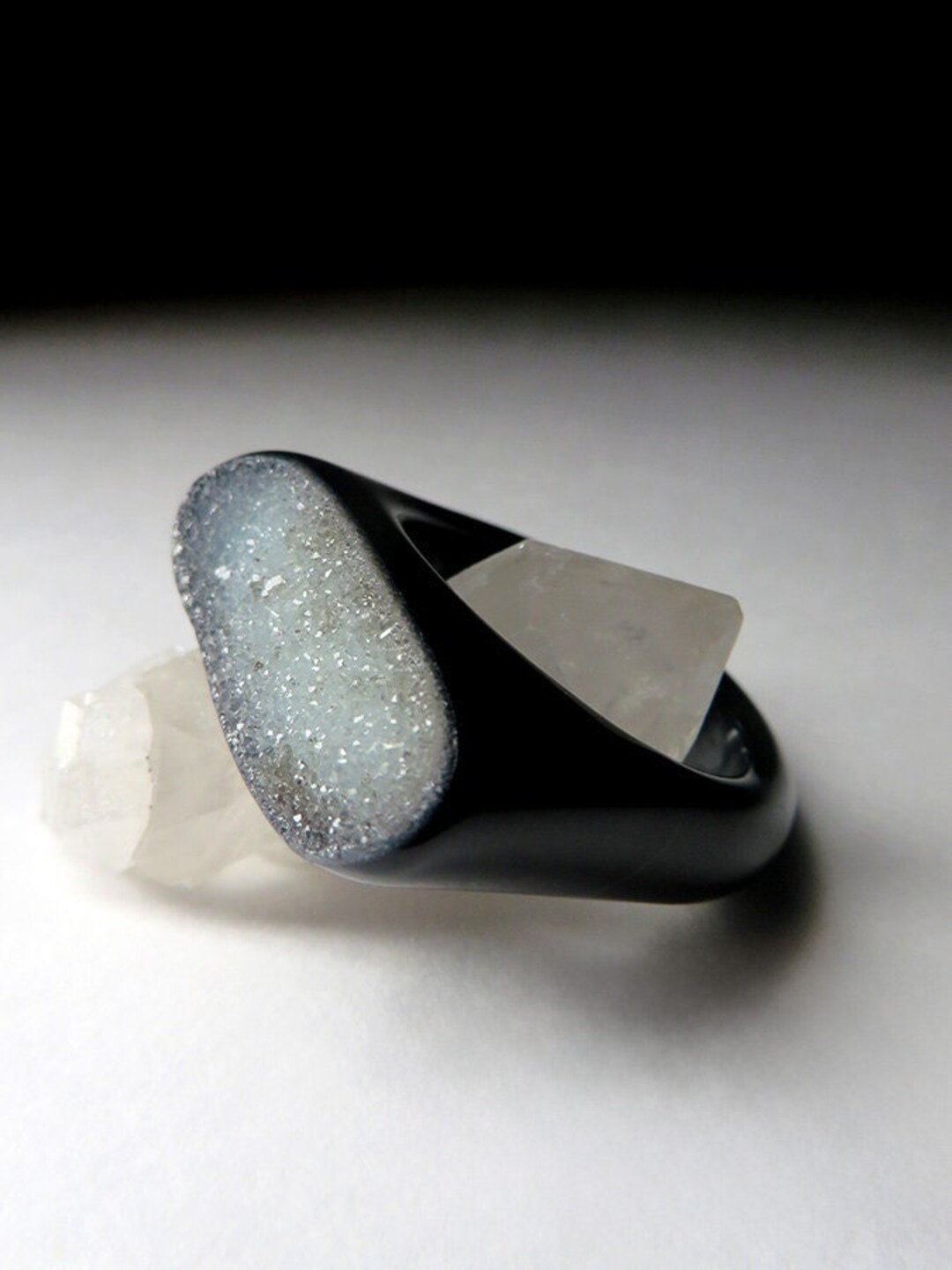 Druzy Black Agate Quartz Crystals Ring, Raw Uncut Solid Midnight Black ...