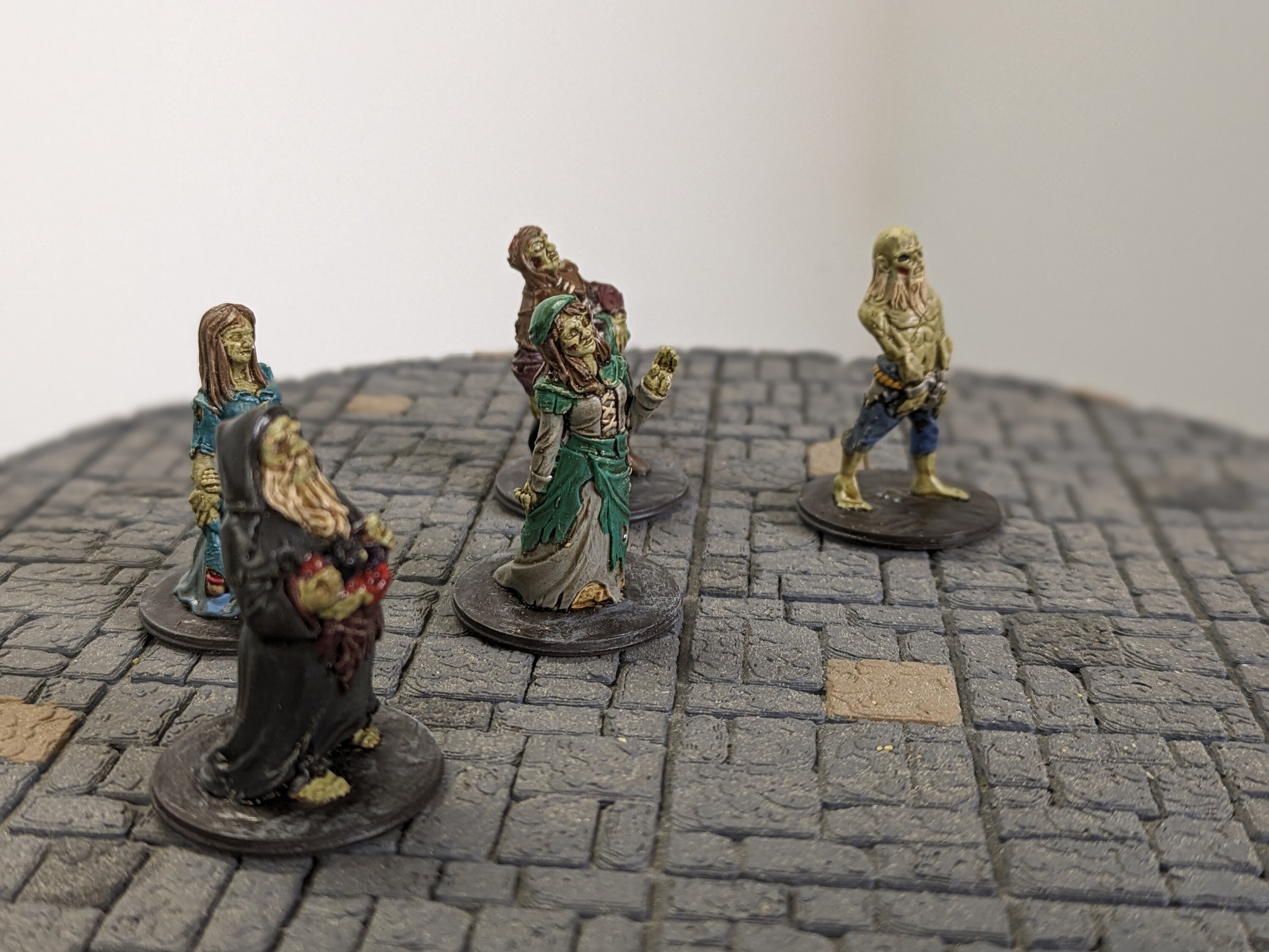 Zombie/ Undead Hand Painted Miniatures for D&D, Dungeons and Dragons ...