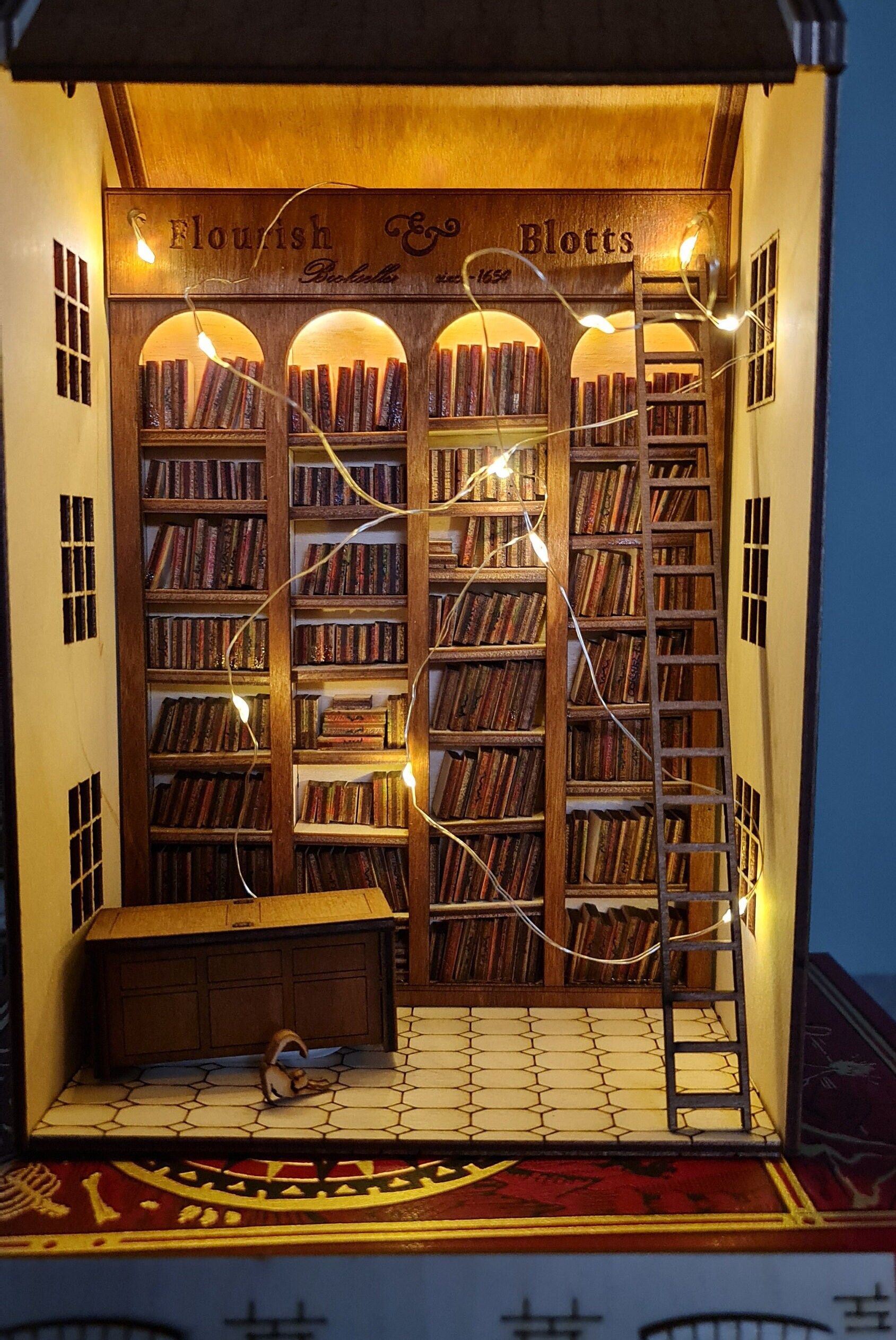 Dollhouse , Miniature Kit Model "the Old Bookshop" Kit, Miniature House ...
