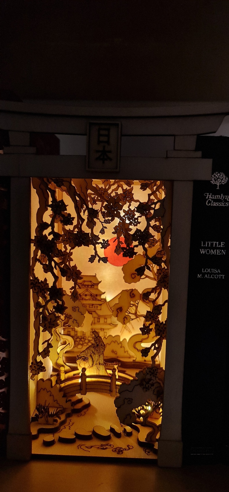 Book Nook / Diorama Japanese Book Nook Kit/ Bookshelf - Etsy