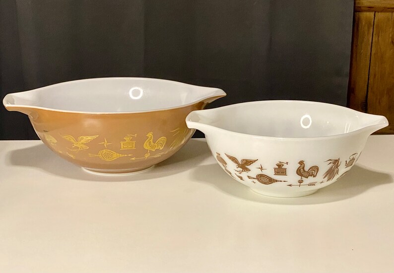 Set of Two Pyrex early American Mixing Bowls 443 & 444 - Etsy
