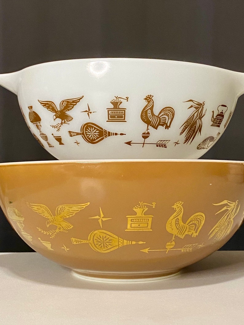 Set of Two Pyrex early American Mixing Bowls 443 & 444 - Etsy