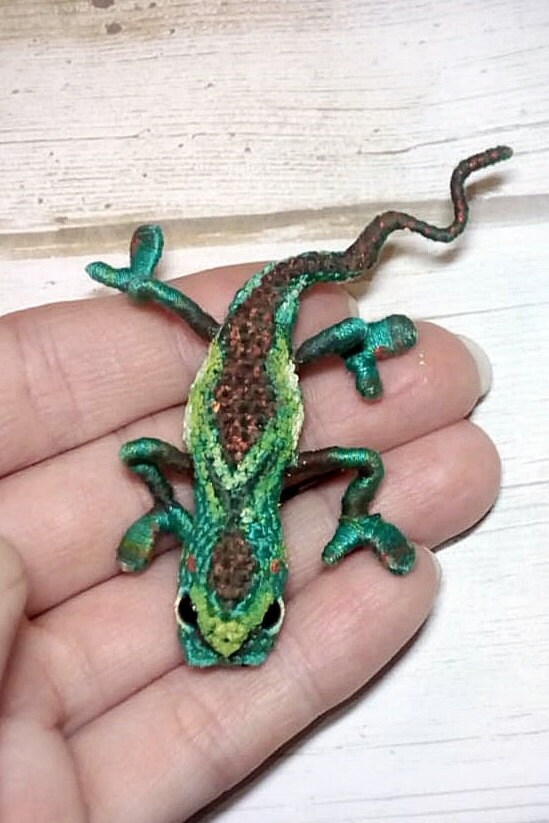 Lizard Crochet Pattern for Tiny Brooch, Toy or Small Realistic Keychain ...