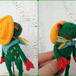 Knitted Frog Pattern for Toy or Keychain, Animal Knit Pattern. This ...