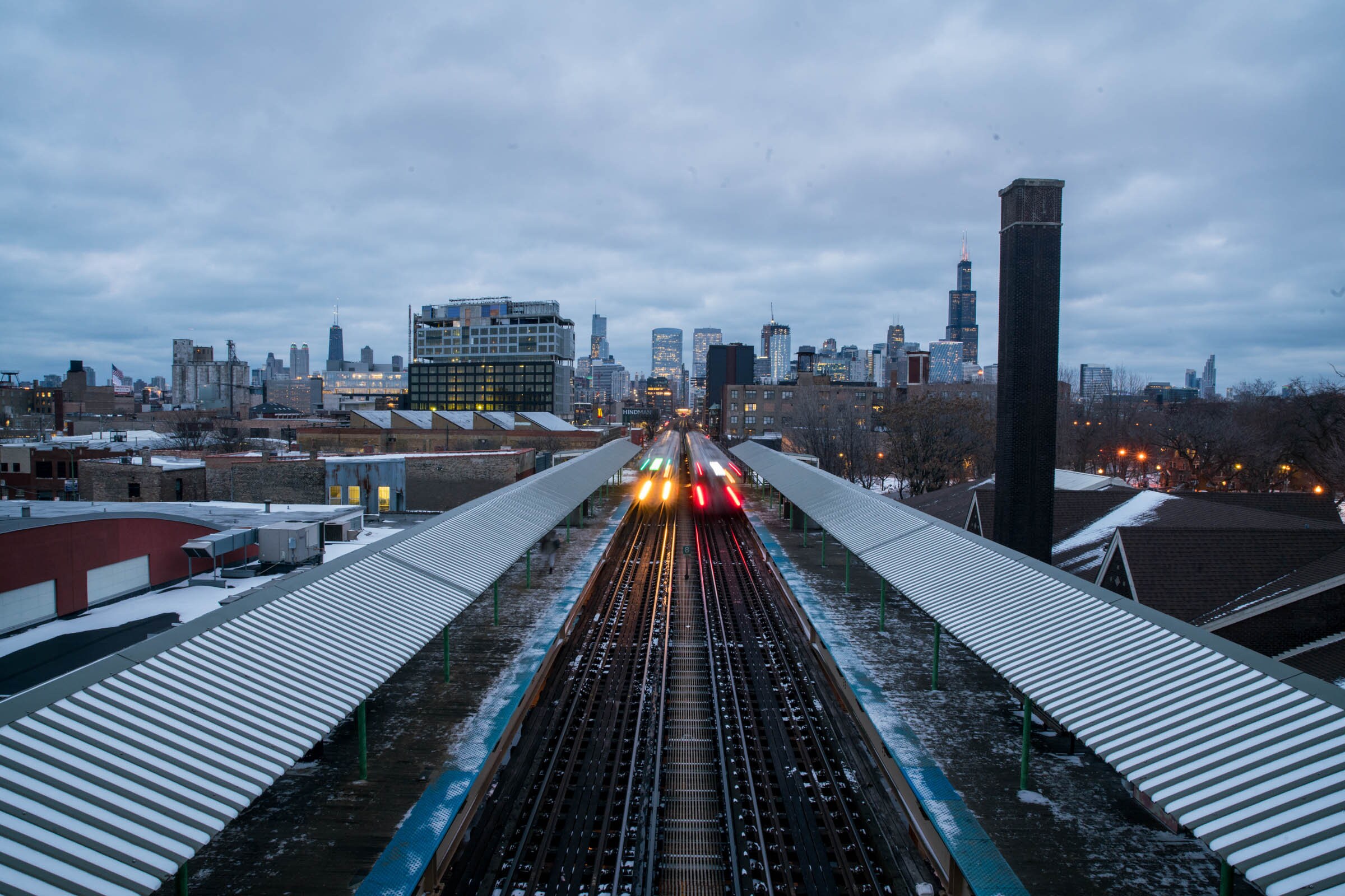 Skyline of Downtown Chicago, Cityscape Skyline, Subway Entering the ...