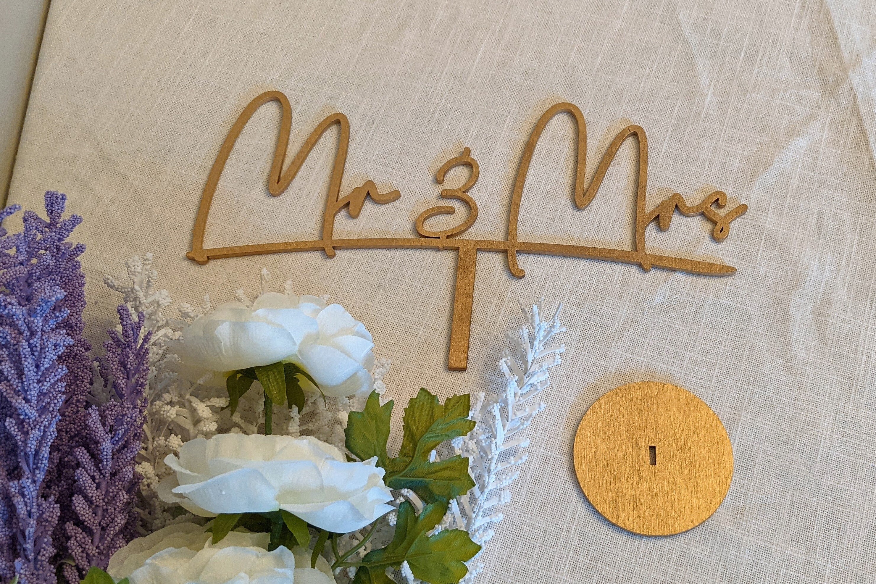 Gold Mr and Mrs Head Table Sign Mr and Mrs Wedding Table - Etsy Canada