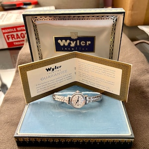 Wyler Ladies Incaflex Watch Runs Fabulous. Original Box and Papers. - Etsy
