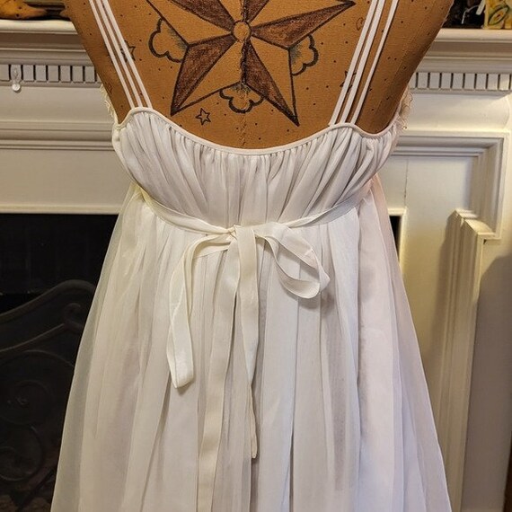 Vintage Molla Kaye white short Peignoir Set - Gem