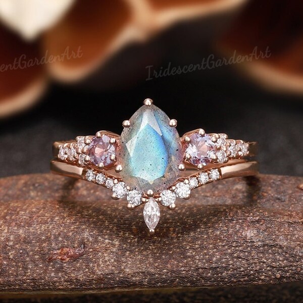 Labradorite Engagement Ring - Etsy