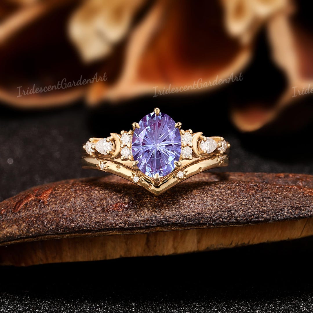 Fireworks Cut Alexandrite Engagement Ring Set Moon Star Engrave Wedding ...