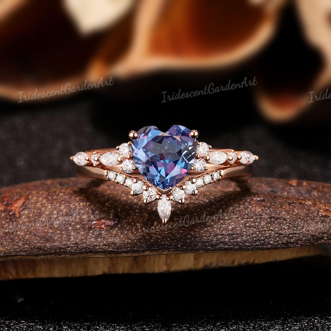 Heart Shaped Alexandrite Engagement Ring Set Gold Moissanite Wedding ...