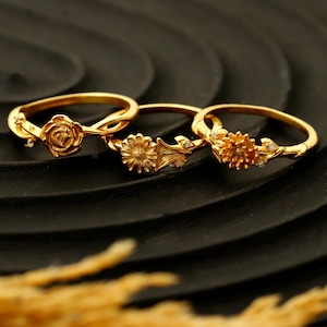 Sterling Silver Birth Flower Ring: Custom Gold Floral Statement Ring - Etsy