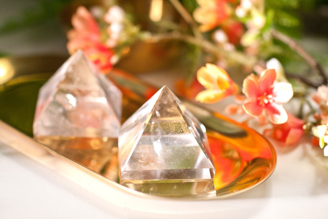 Rock Crystal Pyramid | Pyramid Made of Rock Crystal | Crystal Pyramid ...