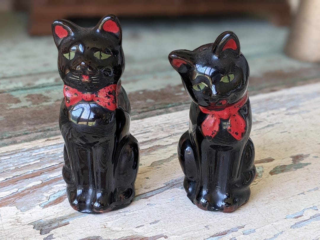1950s Relco Black Cat Salt Pepper Shakers Japan Redware Red Bows ...