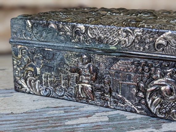 1950s Dutch Colonial Cigarette Trinket Box Sculpted R… - Gem