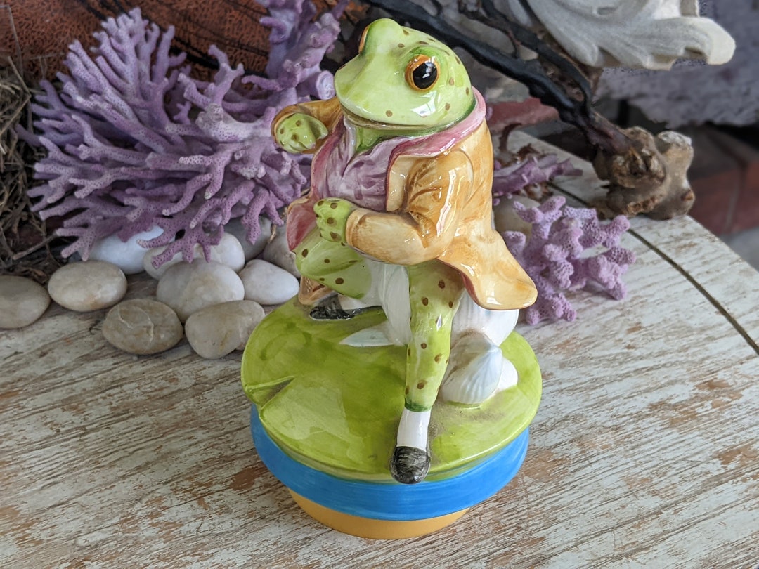 1977 Schmid Beatrix Potter Frog Musical Mr. Jeremy Fisher Frog - Etsy