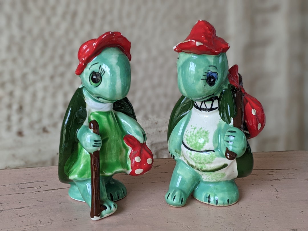 1950s Turtle Hobo Salt & Pepper Shakers by Art Mark - Etsy