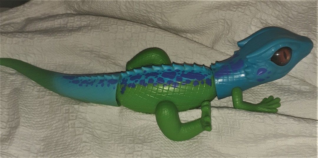 Robo Alive Lurking Lizard Robotic Lizard - Etsy