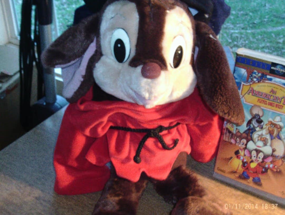 1985 Feivel Mousekewitz 23 Inch Plush and 2 VCR Movies - Etsy