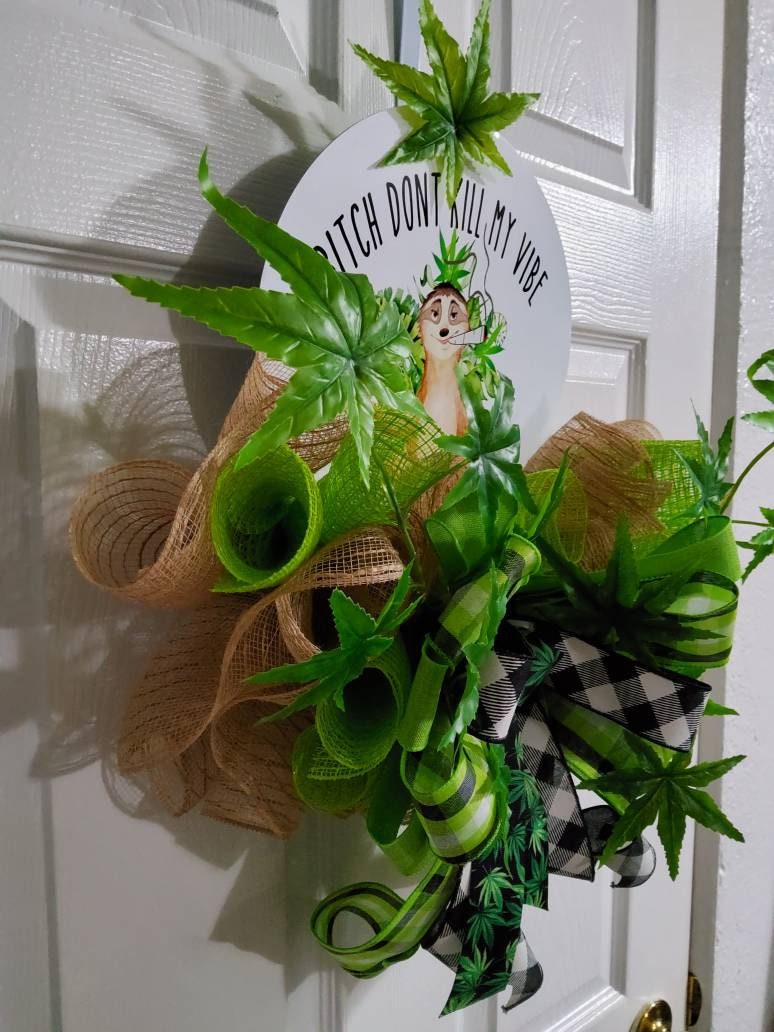 Marijuana Leaf Wreath Cannabis Leaf Wreath Housewarming - Etsy