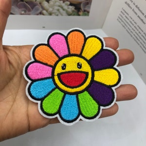 Multi Colored Smiley Flower Patches, Embroidered Patches, Cute Flower ...