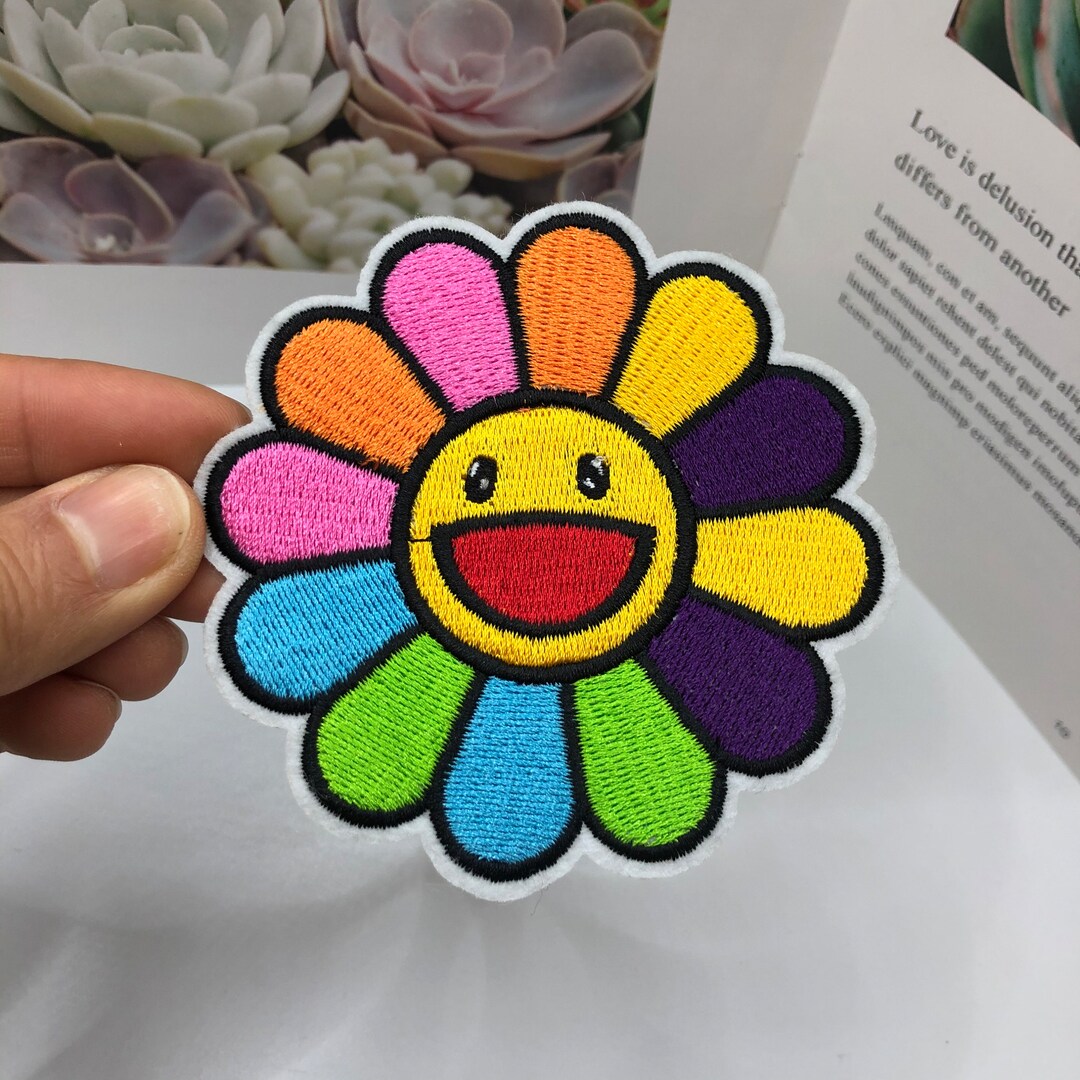 Multi Colored Smiley Flower Patches, Embroidered Patches, Cute Flower ...