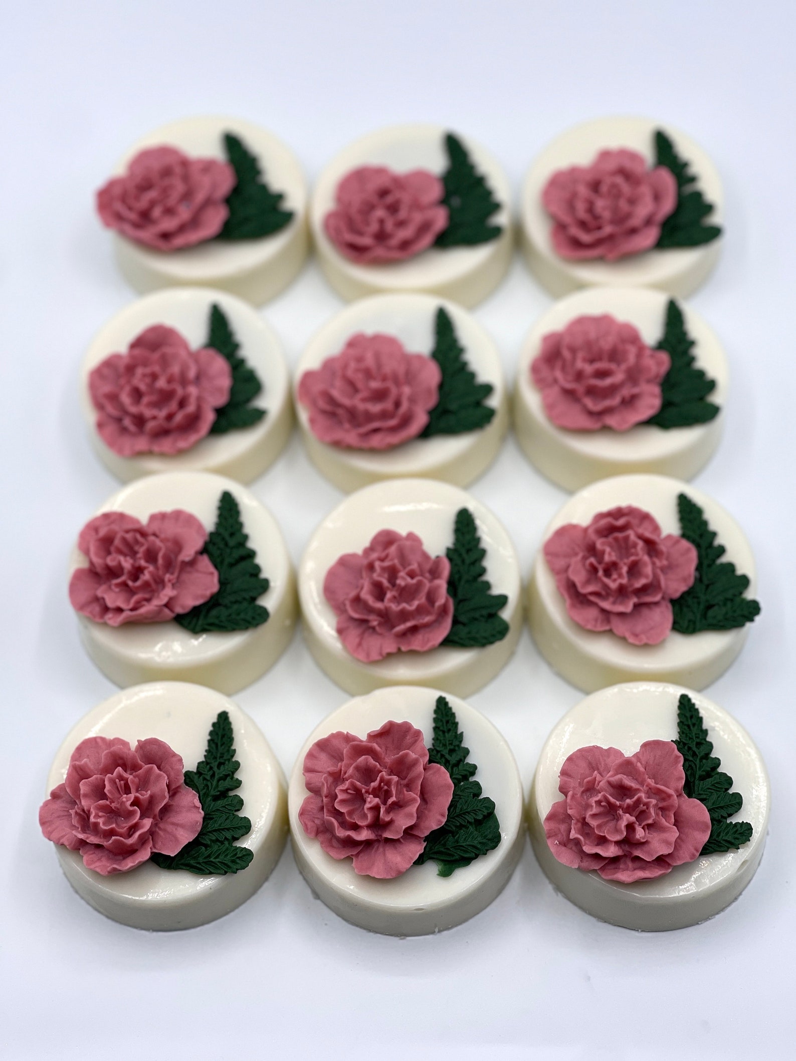 Floral Design Chocolate Covered Oreos, Party Favors, Baby Shower Favors ...