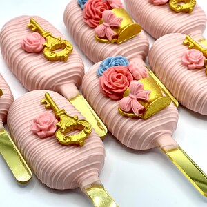 Alice in Wonderland Themed Floral Cakesicles for Birthday Party Dessert ...