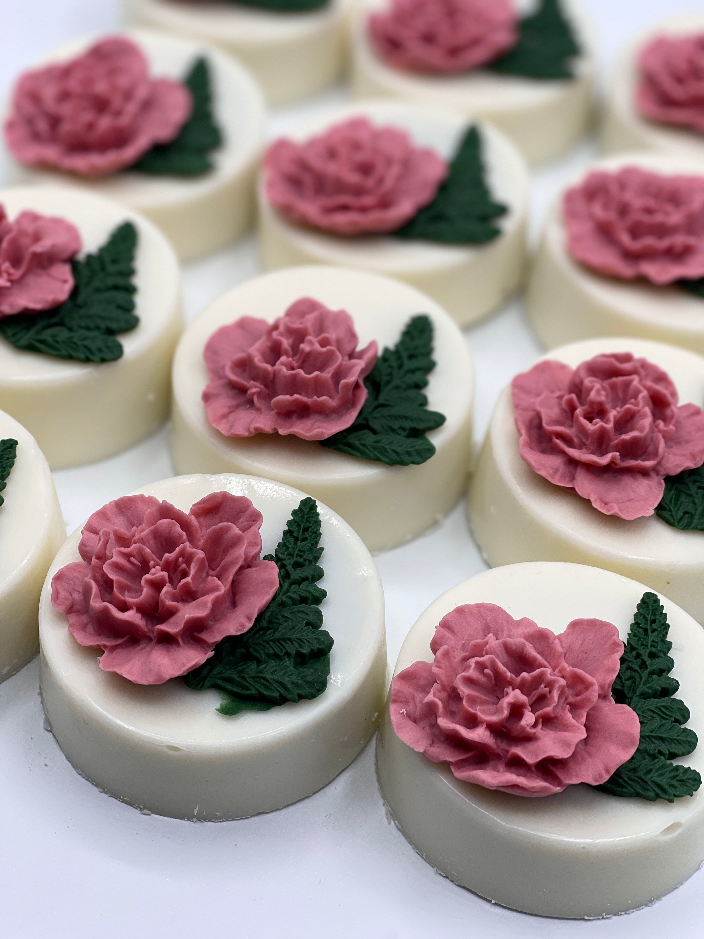 Floral Design Chocolate Covered Oreos, Party Favors, Baby Shower Favors ...
