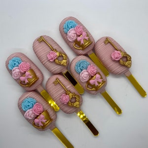 Alice in Wonderland Themed Floral Cakesicles for Birthday Party Dessert ...