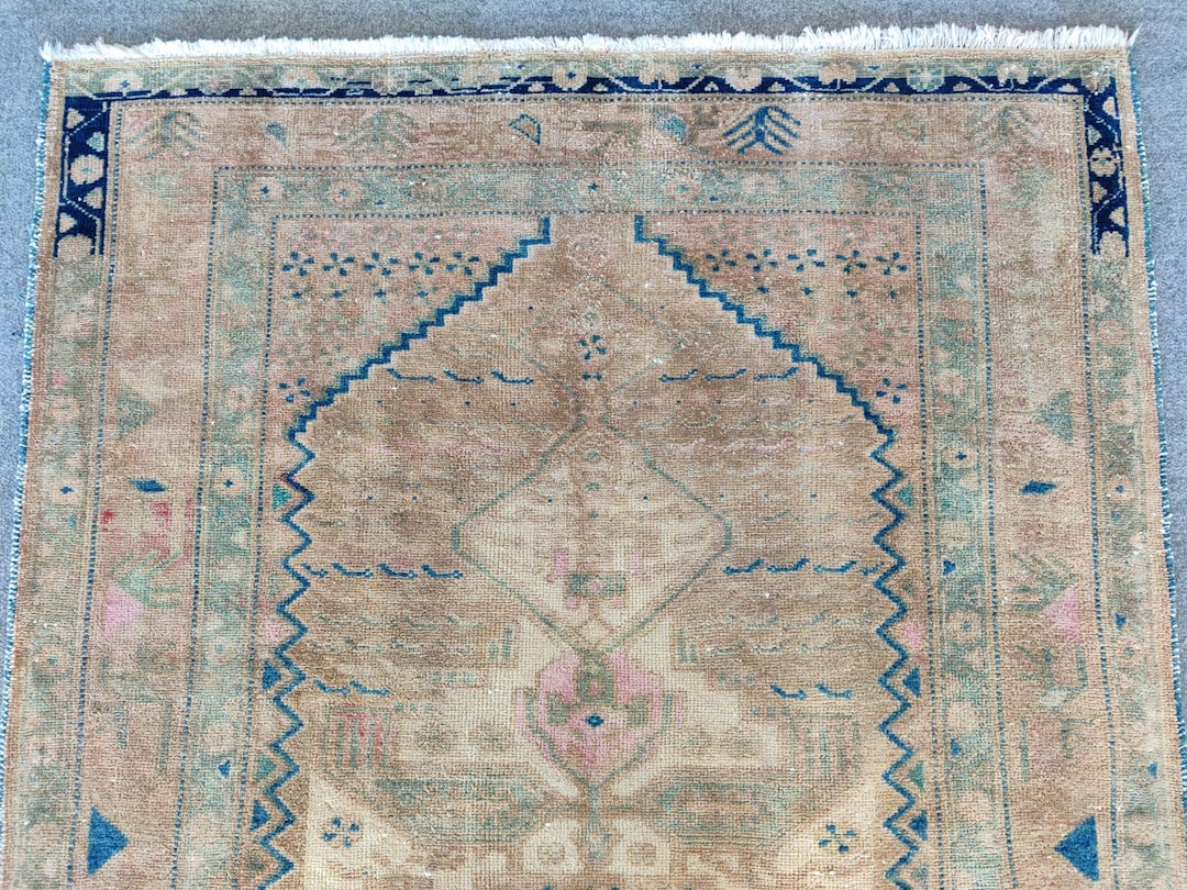 Persian Rug 5x7, Neutral Heriz Rug, Muted Vintage Oriental Rug 5x7 ...