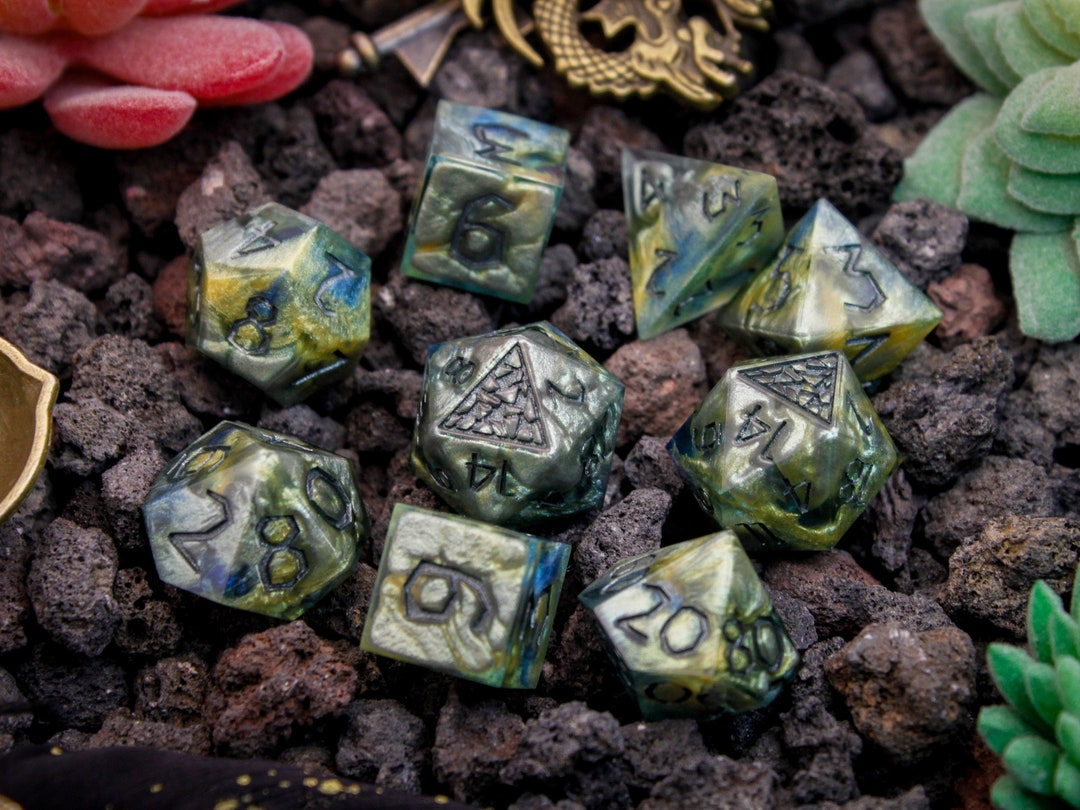 Bubbling Below Dice Set / Sharp Edge Dice / Dice for Dungeons and ...