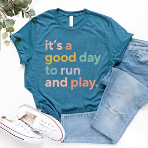 PE Teacher Shirt, It's a Good Day to Run and Play,physical Education ...