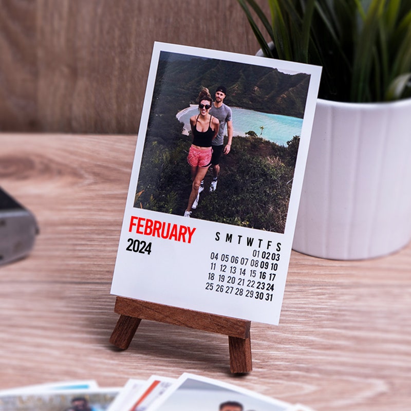 Easel Calendar - Etsy