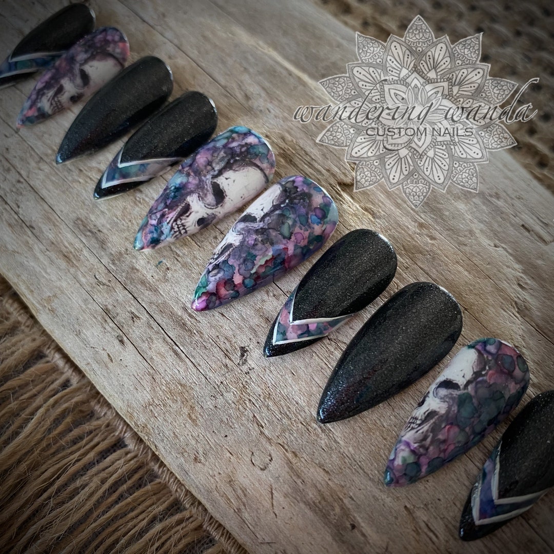 Spellbound 10pc Skull Magic Witchy Press on Nail Set - Etsy