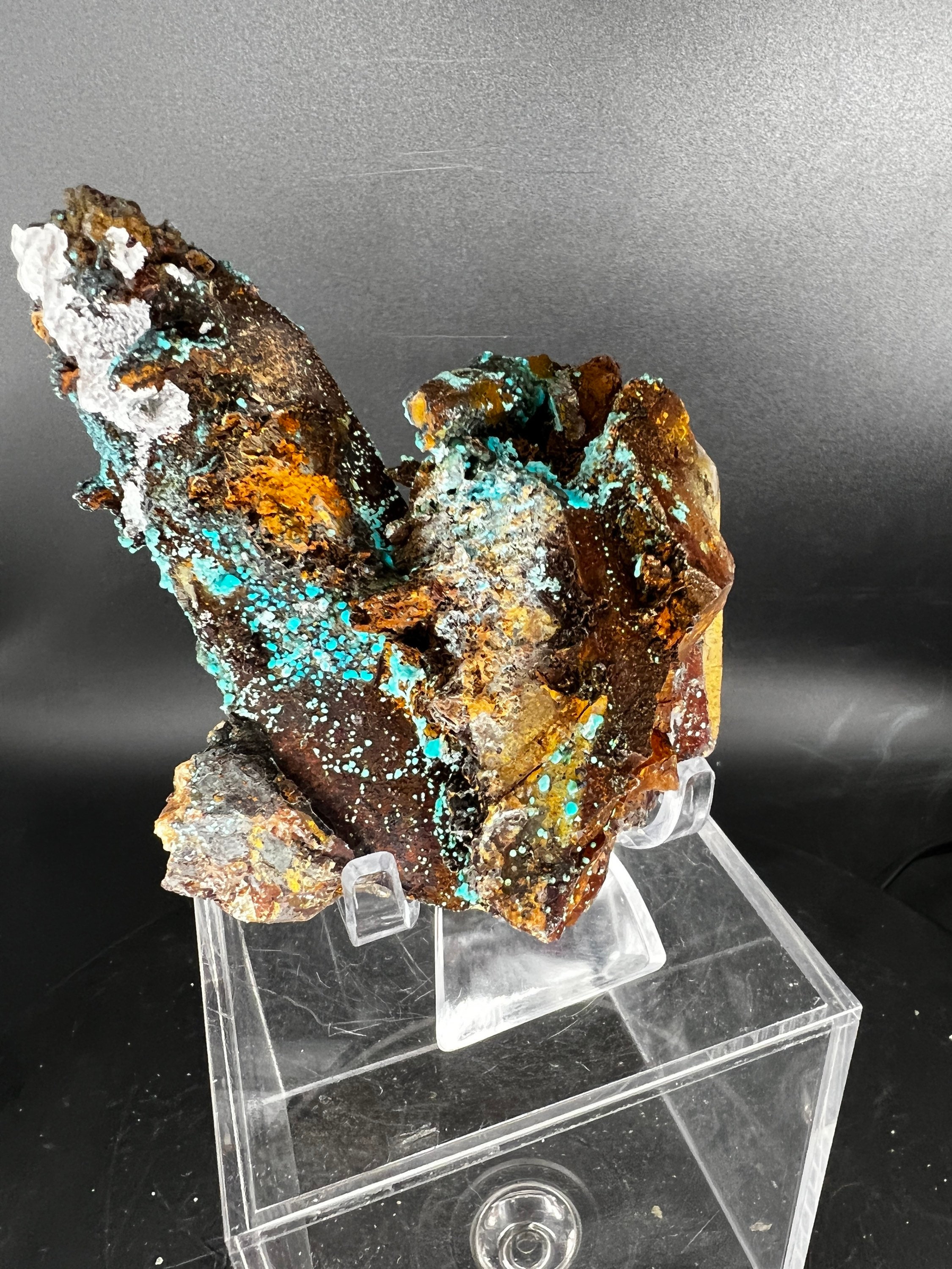 Chrysocolla, Malachite, Limonite and Tenorite on Quartz From Tentadora ...