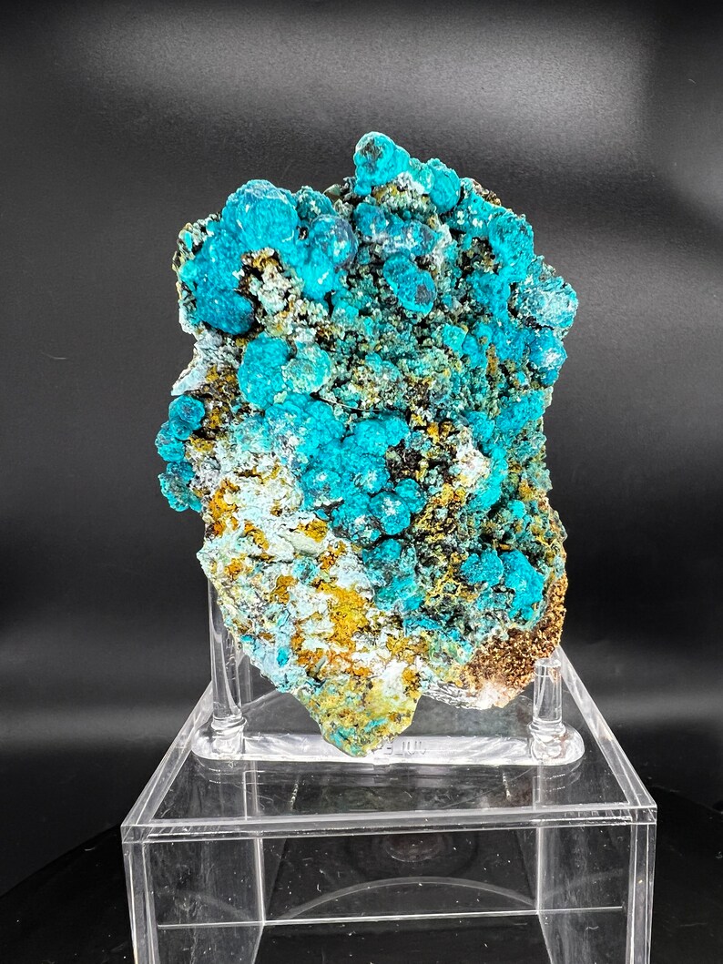 Chrysocolla , Malachite, Limonite and Tenorite on Quartz From Tentadora ...