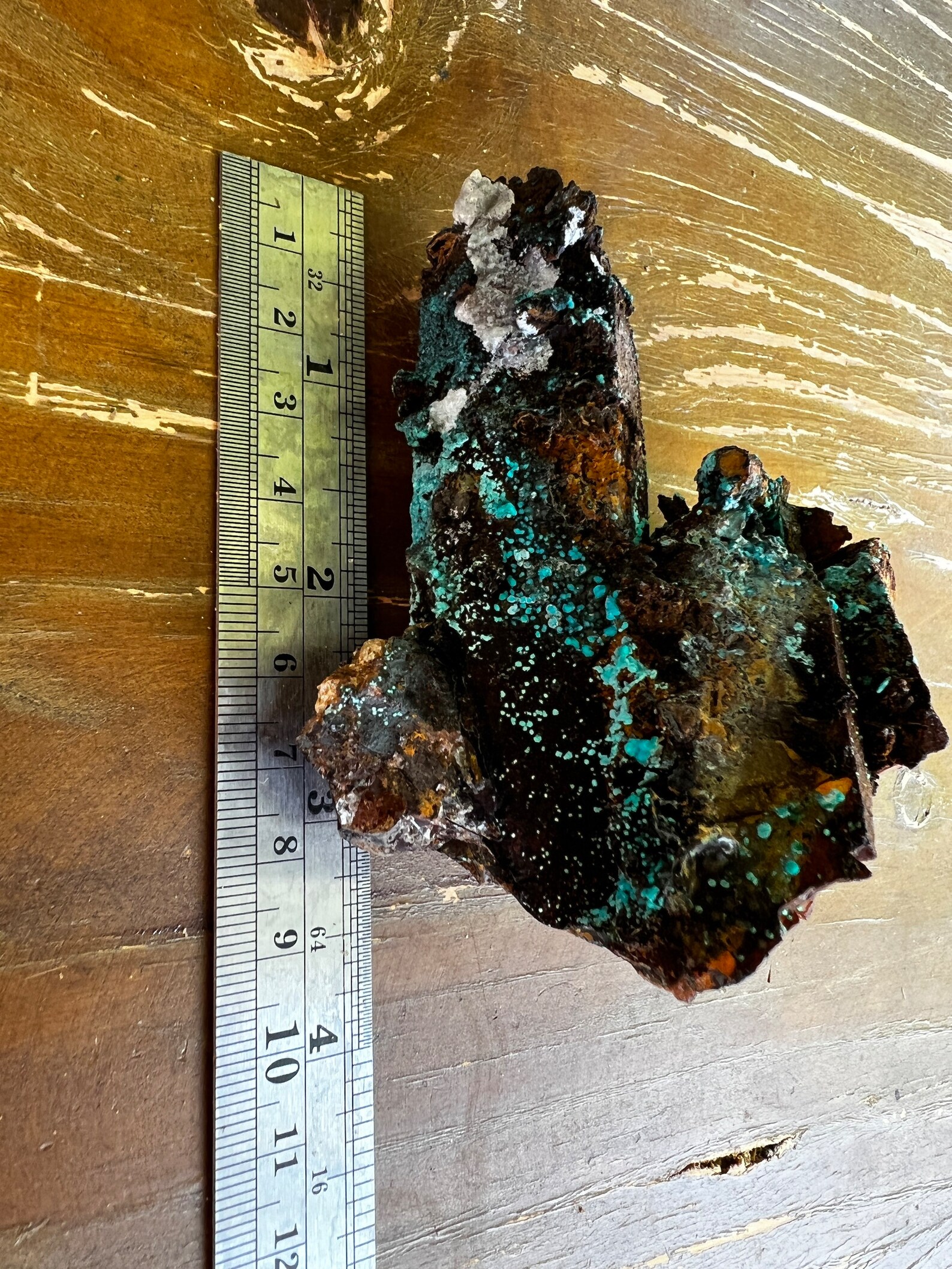 Chrysocolla, Malachite, Limonite and Tenorite on Quartz From Tentadora ...