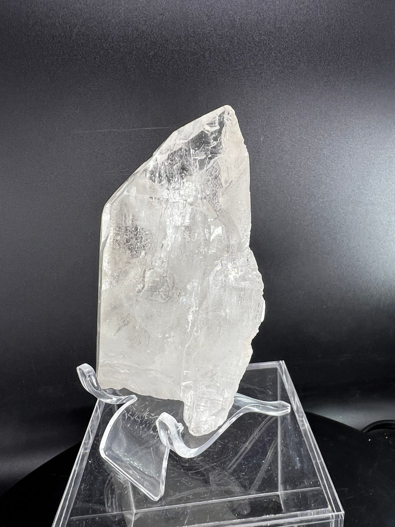 Beautiful Quartz Cathedral / Lightbrary Minas Gerais, Brazil Cabinet ...