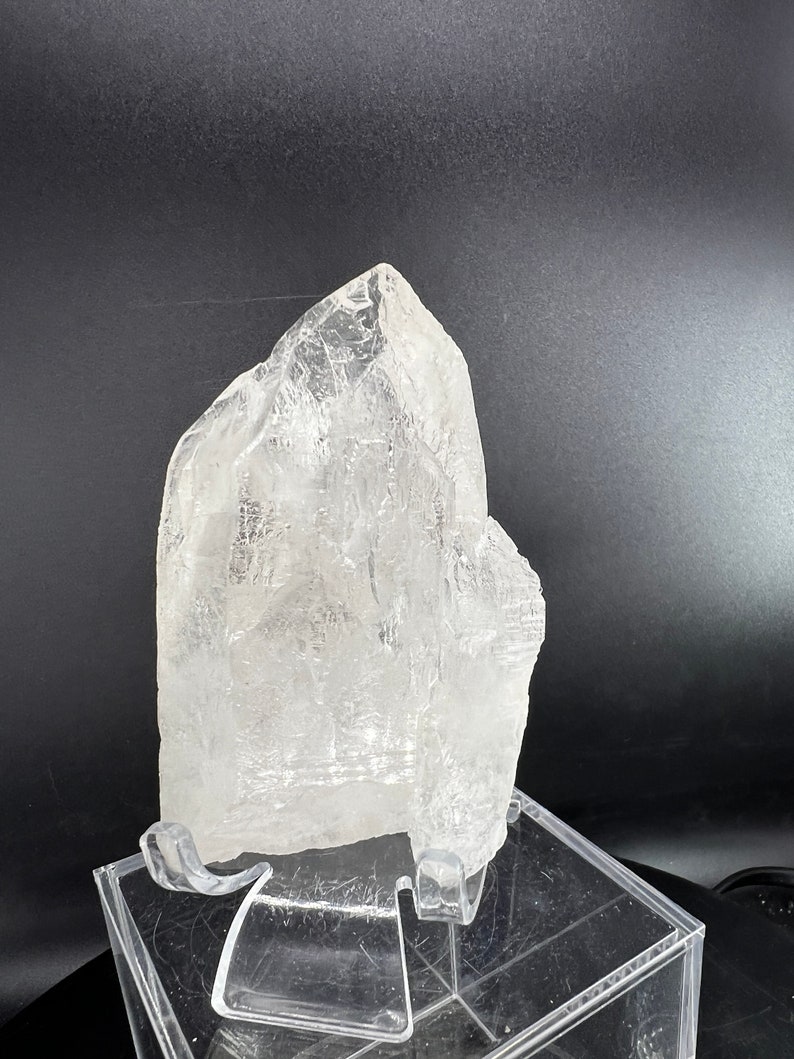 Beautiful Quartz Cathedral / Lightbrary Minas Gerais, Brazil Cabinet ...