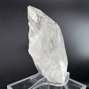Beautiful Quartz Cathedral / Lightbrary Minas Gerais, Brazil Cabinet ...