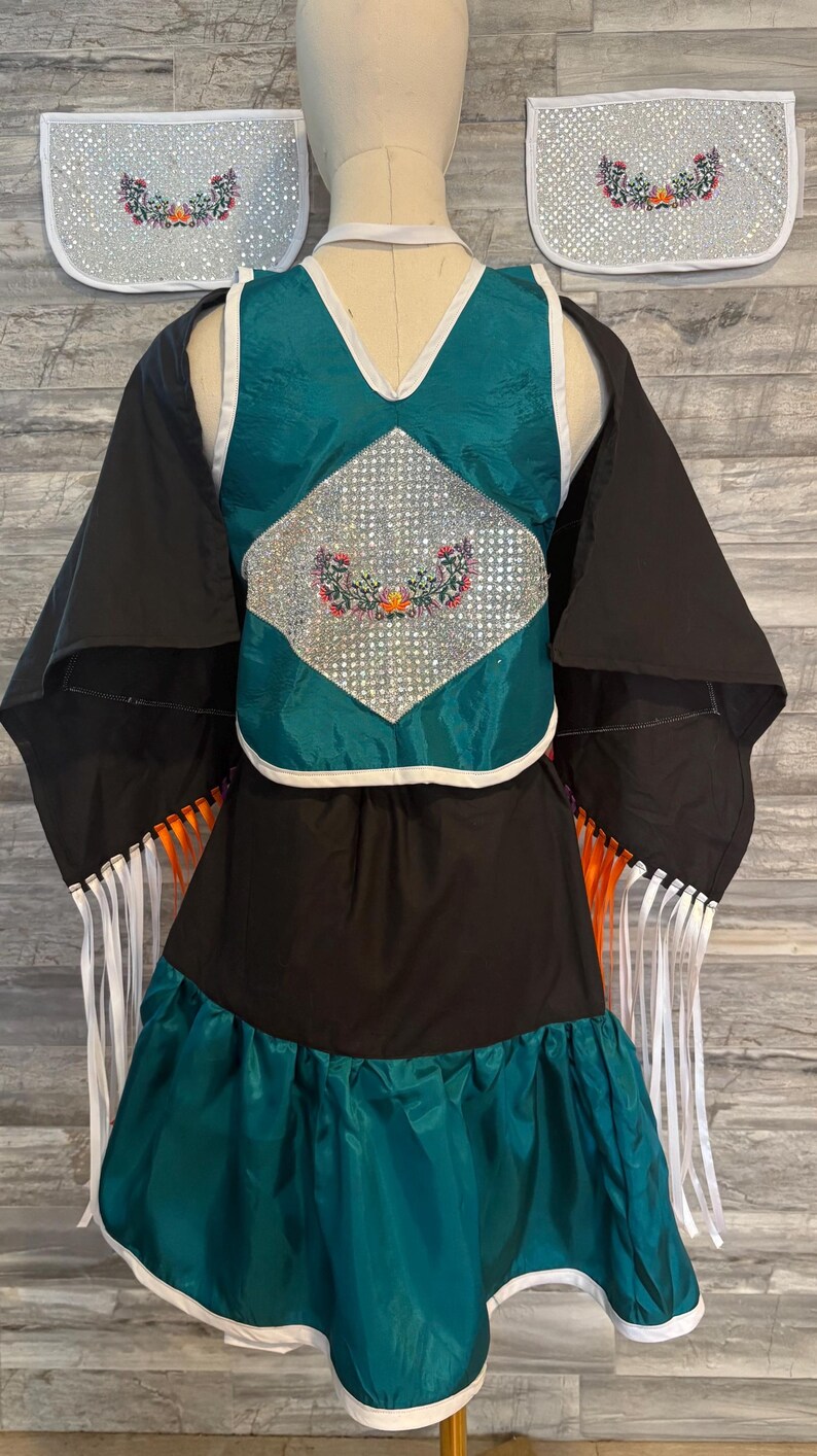 Girls Fast and Fancy Shawl Regalia Size 3/4 - Etsy