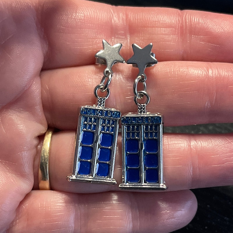 Tardis Earrings - Etsy