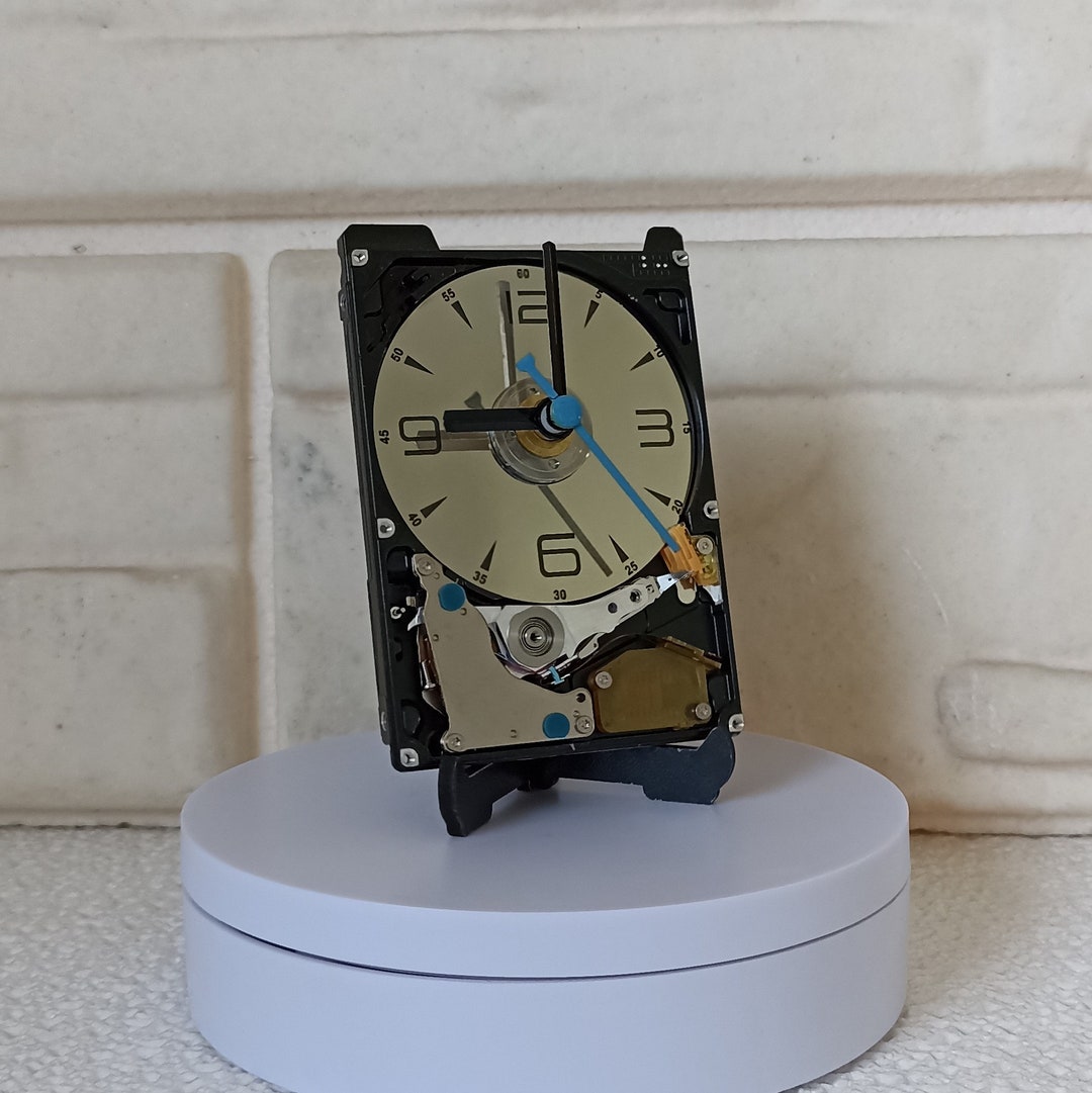 Hard Disc Desk Clock. Recycled Home, Office Desk Clock. PC Clock for ...