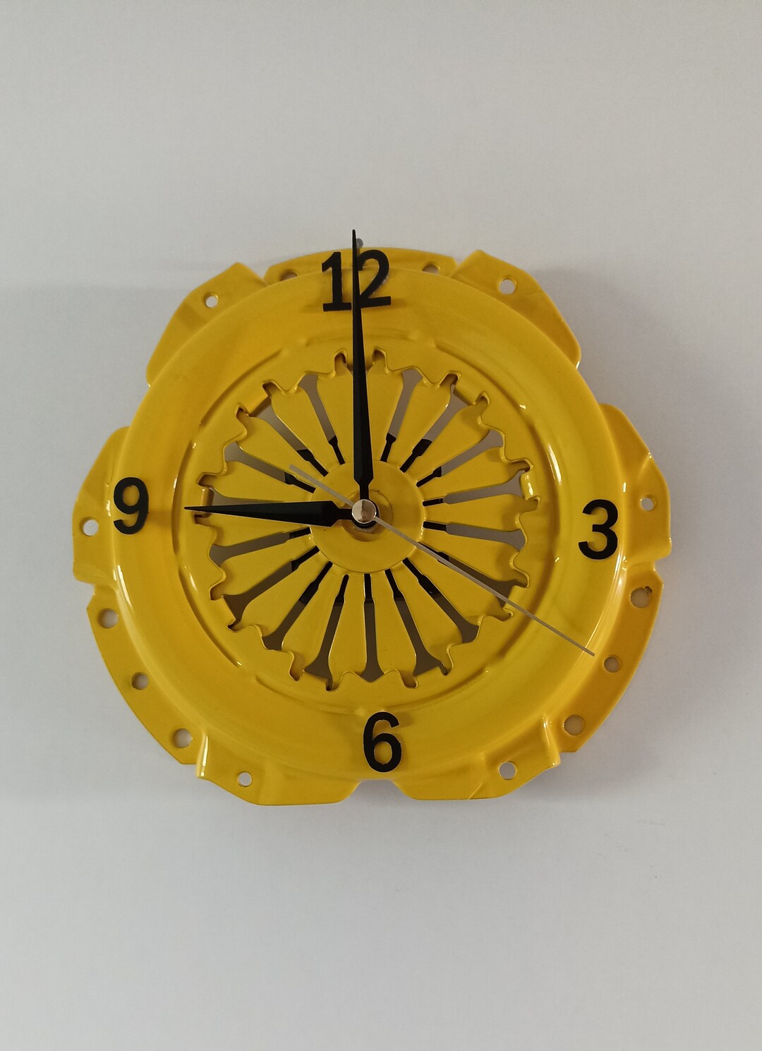 Handmade Wall and Table Clock Made of Clutch Pressure Plate, Automotive ...
